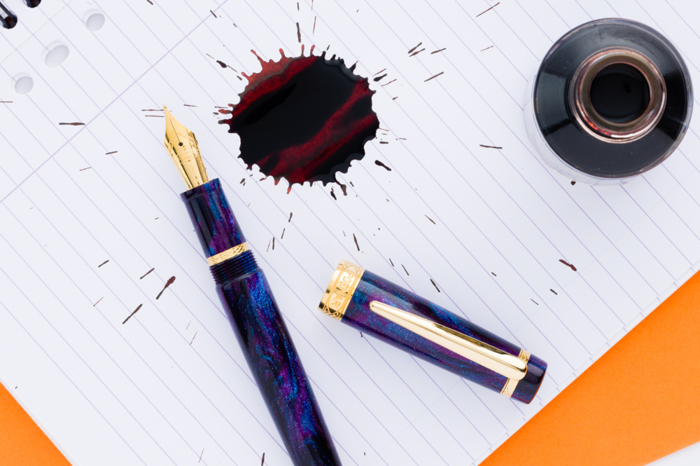 Cadouri exclusiviste personalizate. Stilouri lucrate manualZiua ...